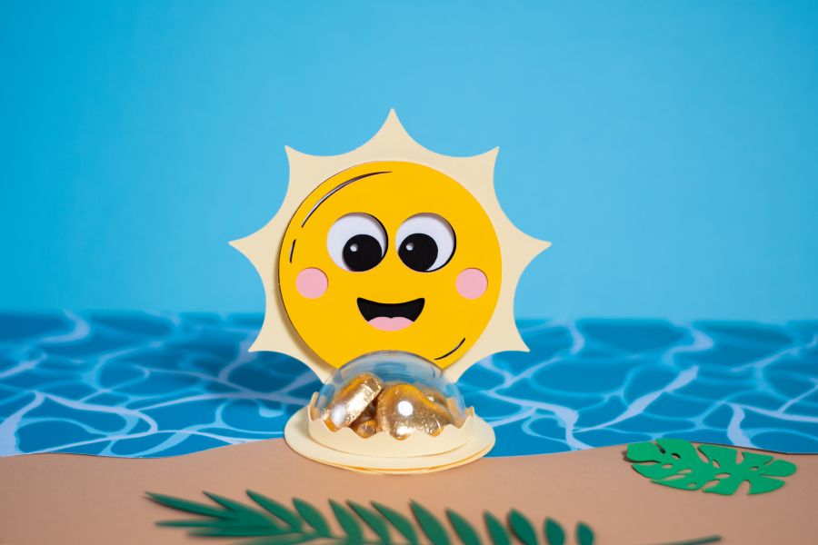 CUTE SUN treat box, candy holder, ornament gift SVG - BanettaDesigns